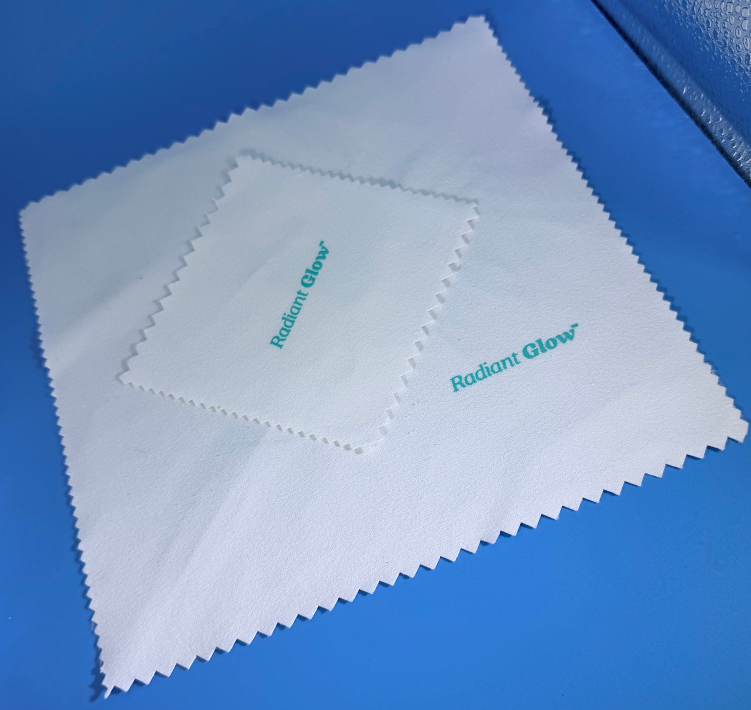 Small Radiant Glow™ 4x4 Inch Treated Polishing Cloth – BOS Jewelers Inc